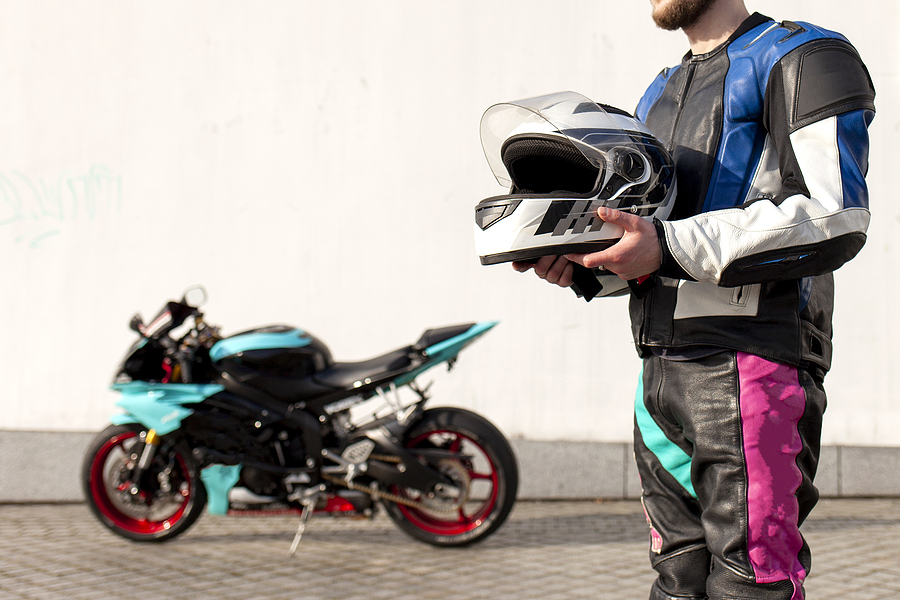 How to Protect Yourself from Injury While Riding a Motorcycle