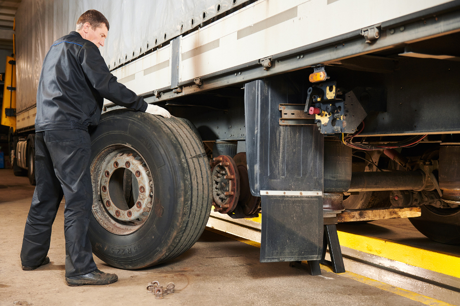 Truck Accidents Caused by Mechanical Failure